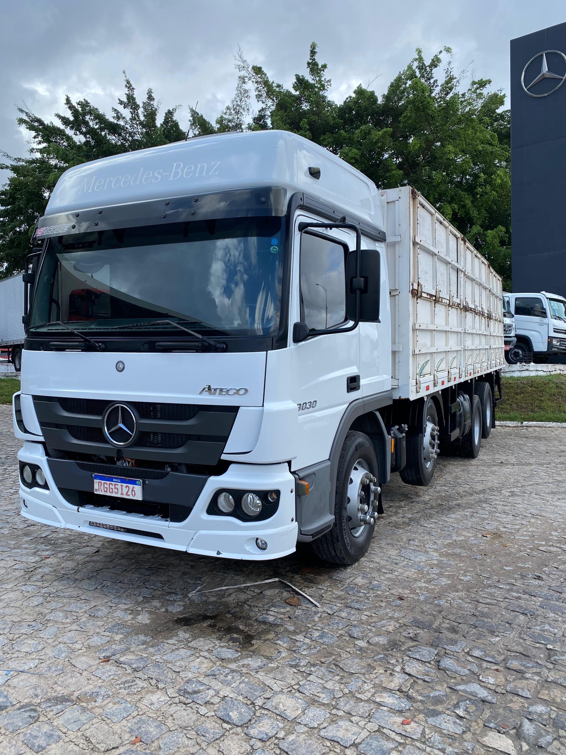 MB ATEGO 3030 BITRUCK - STA Caminhões